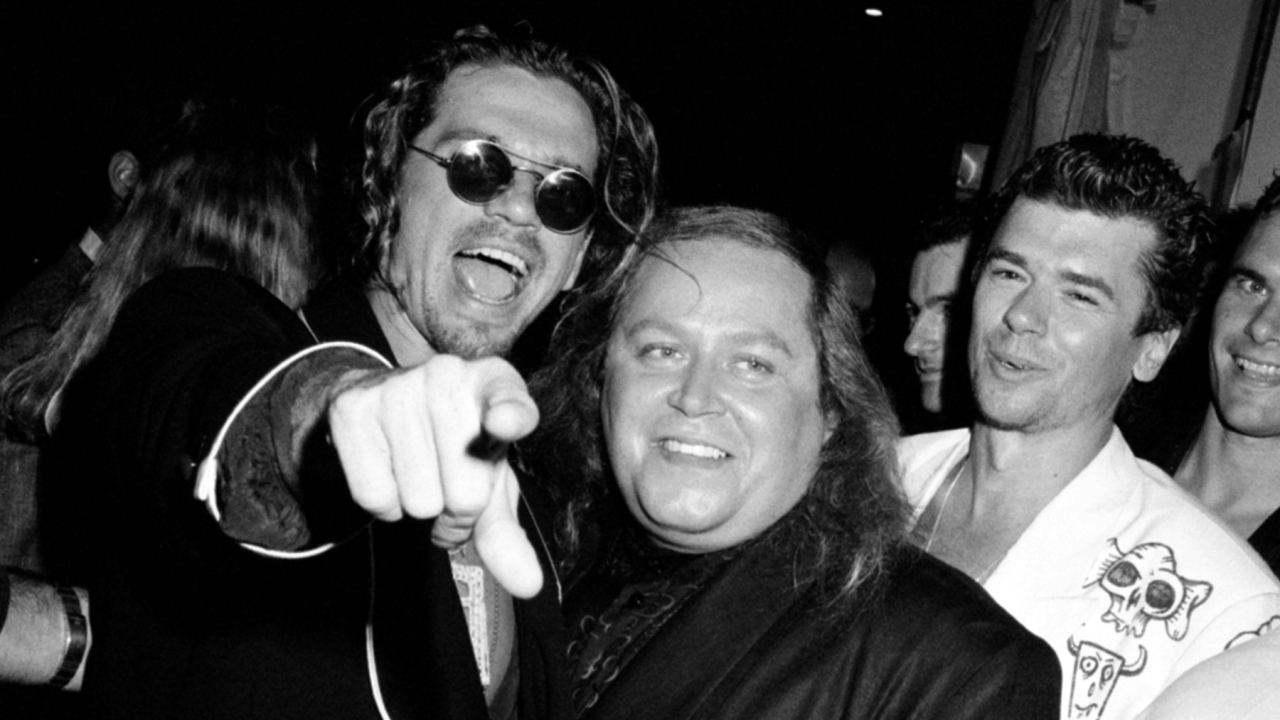 Britney Spears and a Python Perform "I'm a Slave 4 U" (2001) - Rolling ...