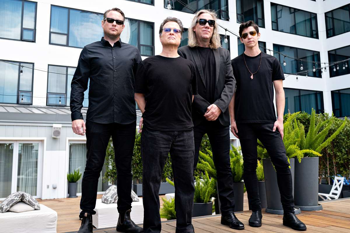 Violent Femmes Reschedule Australian Tour to 2022