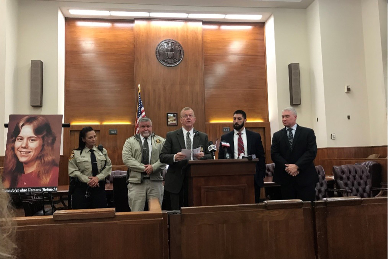 Genetic Genealogist Co-Hosts New True-Crime Podcast ‘Solvable’