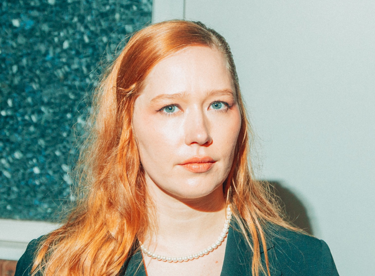 On Her Third Album, Julia Jacklin Lets Go and Finds Herself