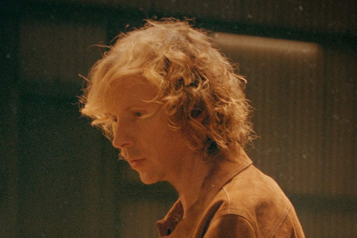 10 Essential Beck Songs